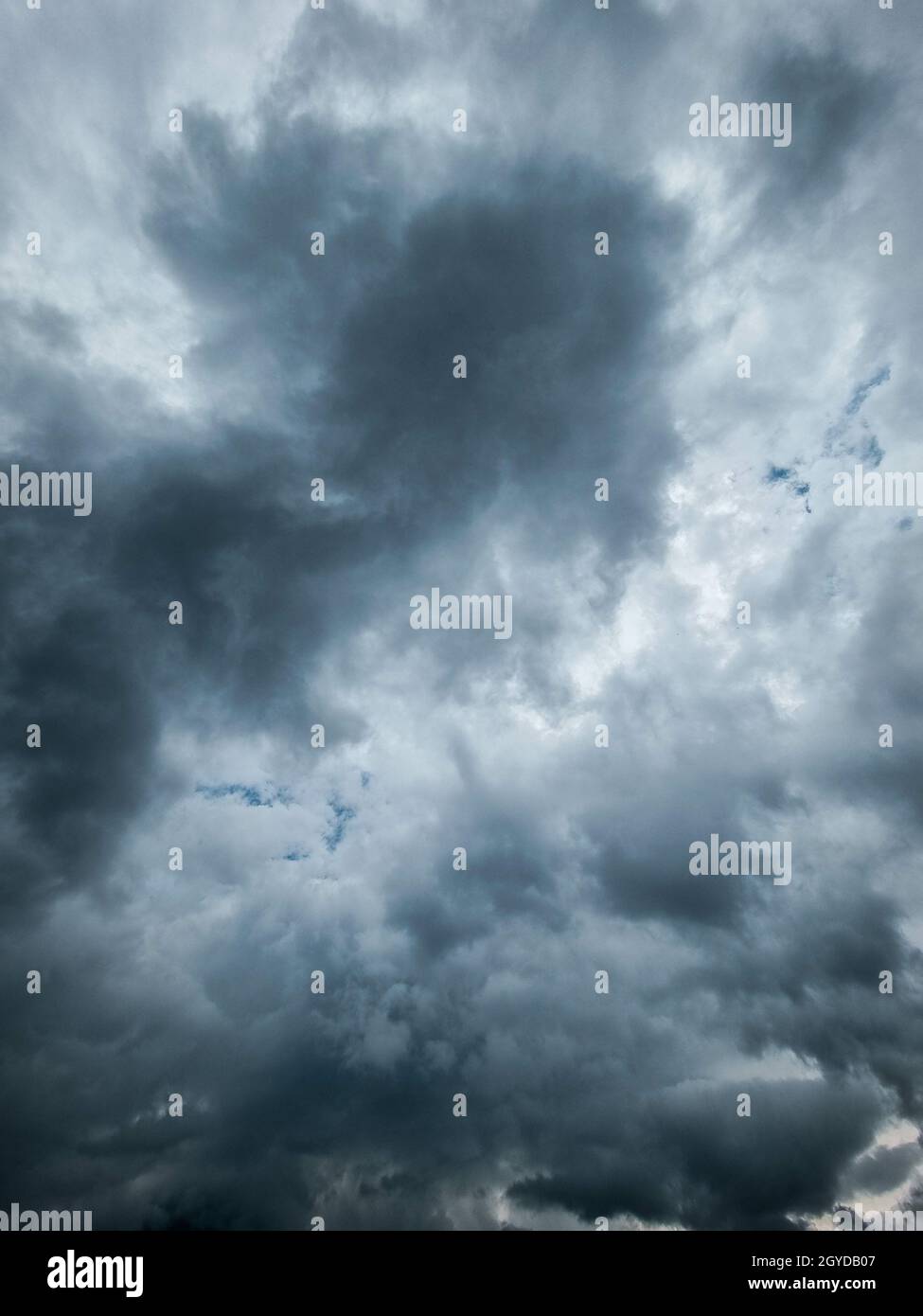 Dark clouds with moisture hi-res stock photography and images - Alamy
