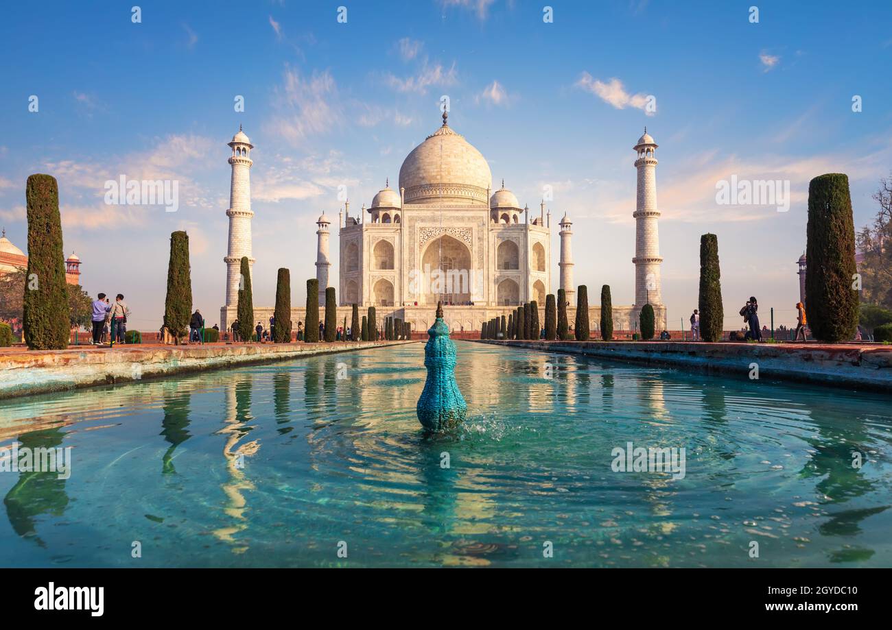 Taj Mahal monument, beautiful day view, India Stock Photo - Alamy