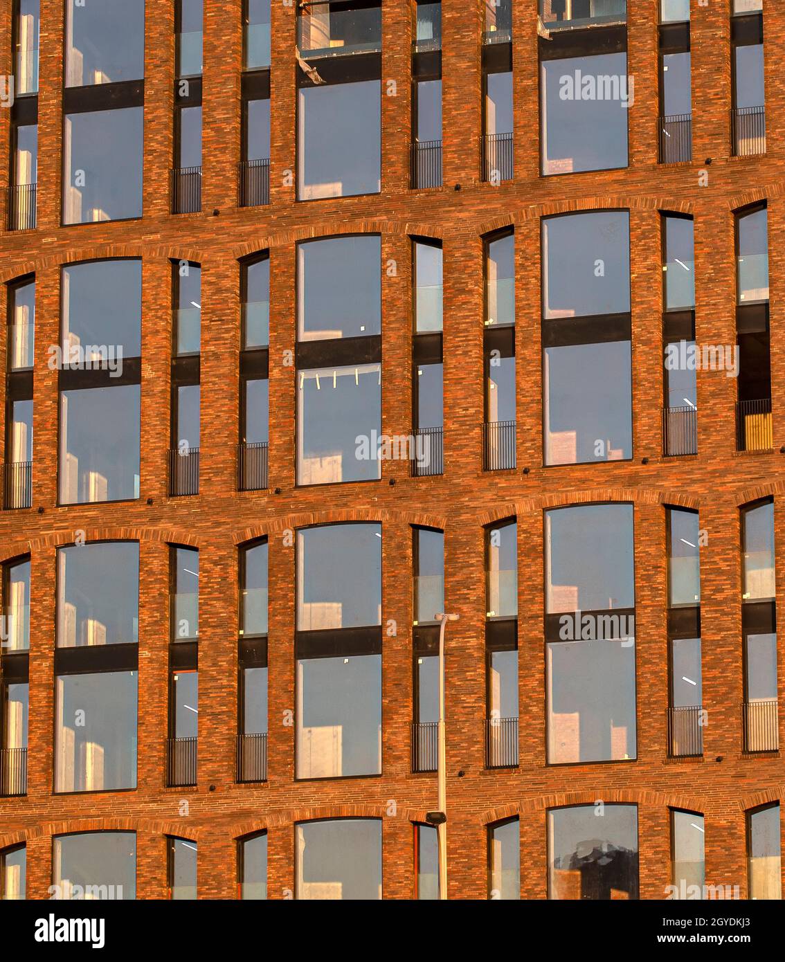 The windows in an apartment building as a texture Stock Photo - Alamy