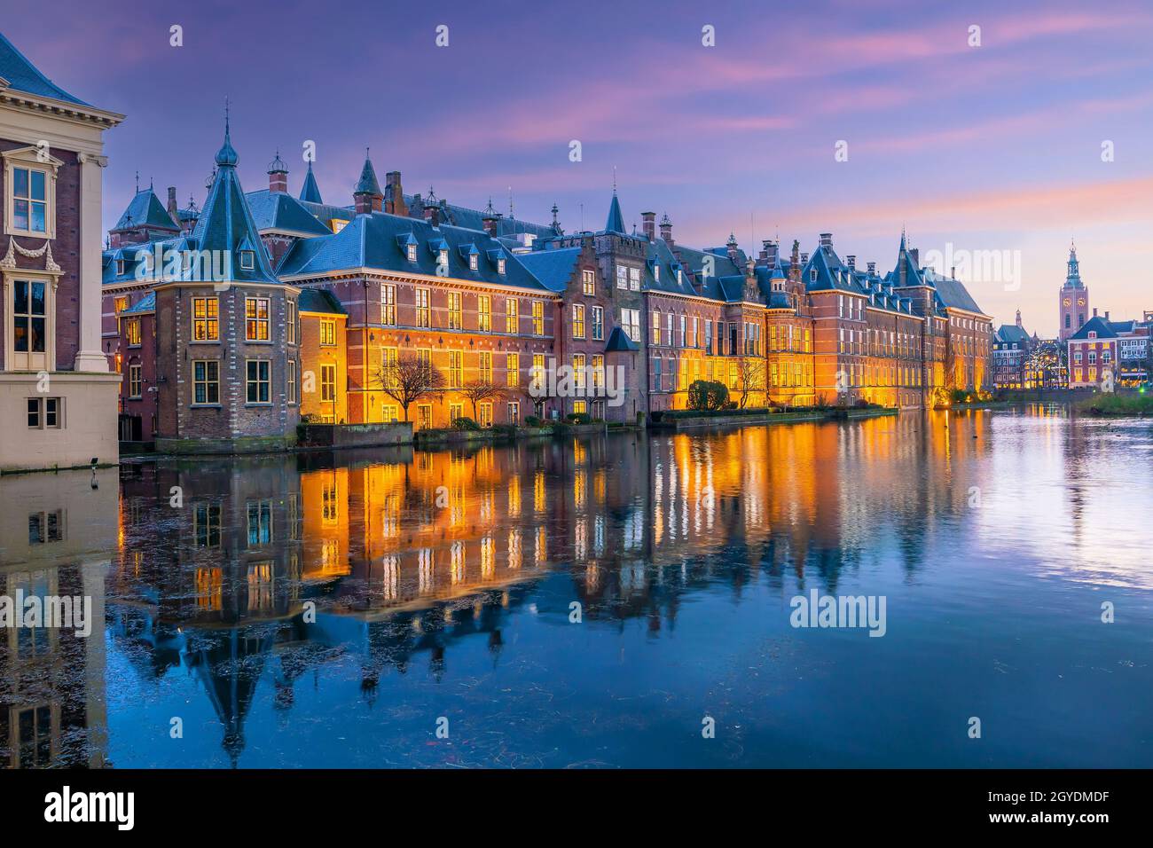 Binnenhof castle (Dutch Parliament) cityscape downtown skyline of Hague ...