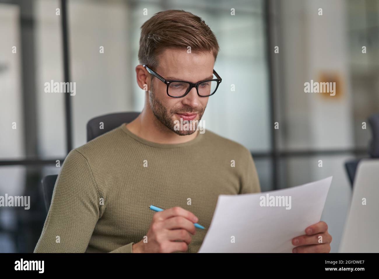 Collaborative writing hi-res stock photography and images - Alamy