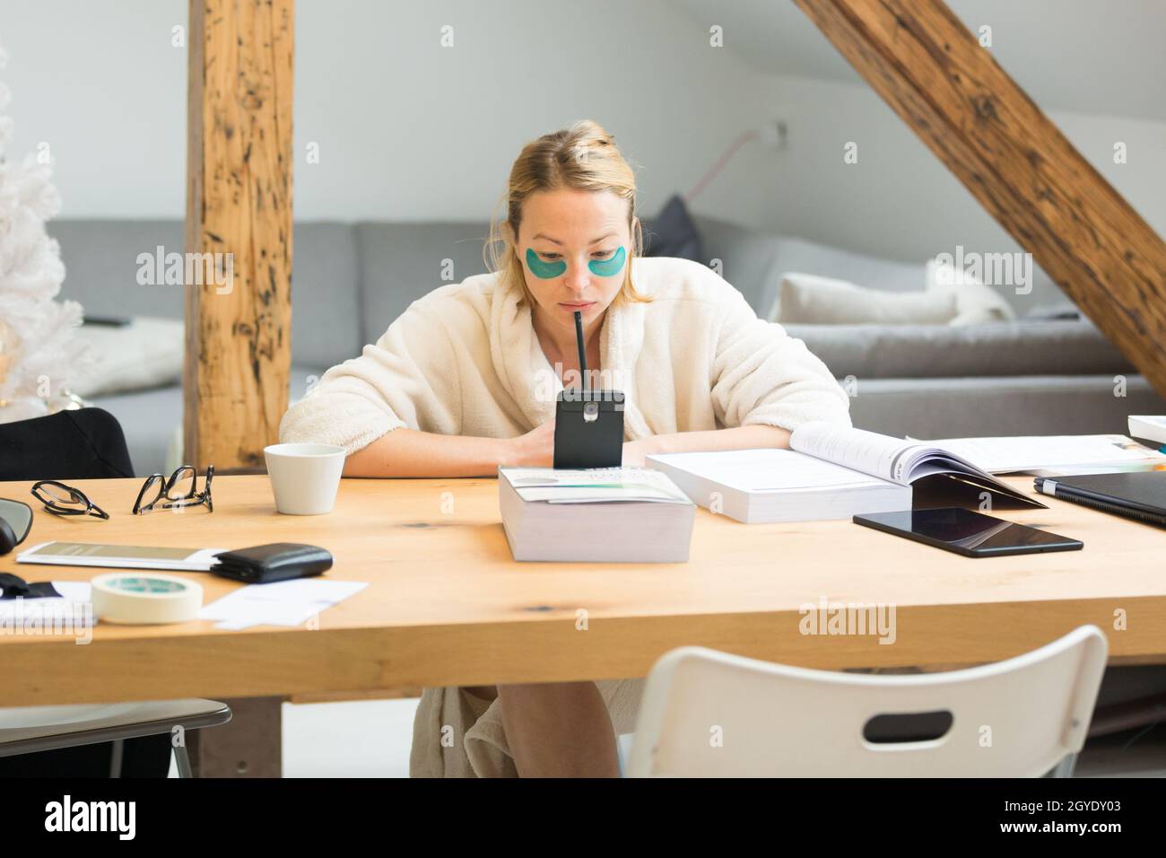 Christmas tree and books hi-res stock photography and images - Alamy