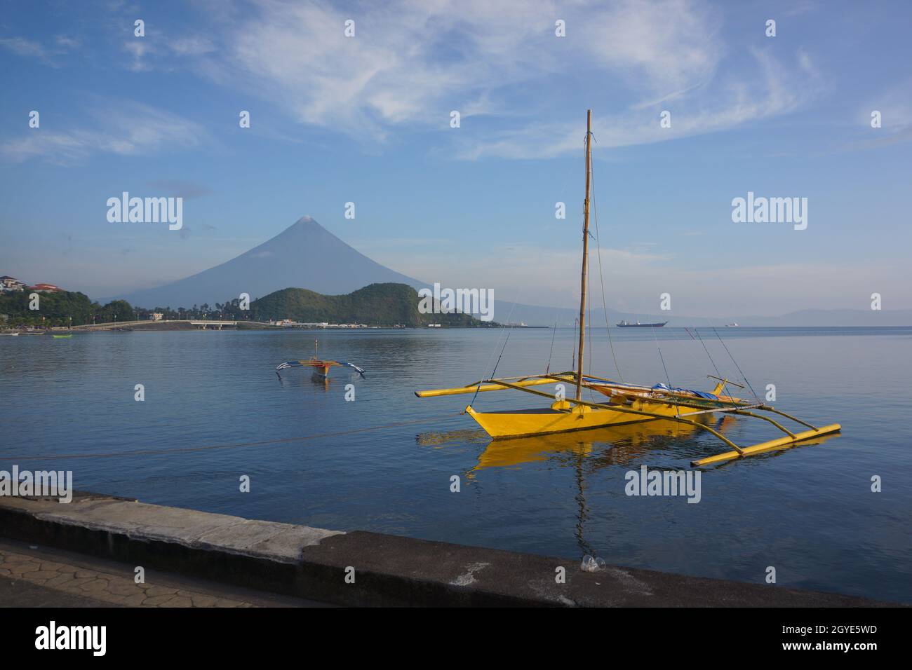 LEGAZPI, PHILIPPINES - Aug 31, 2015: A beautiful scene along Legazpi ...