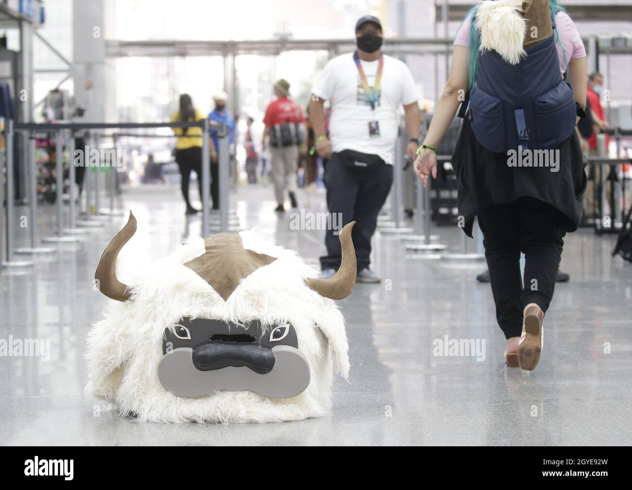 Anime mask hi-res stock photography and images - Alamy