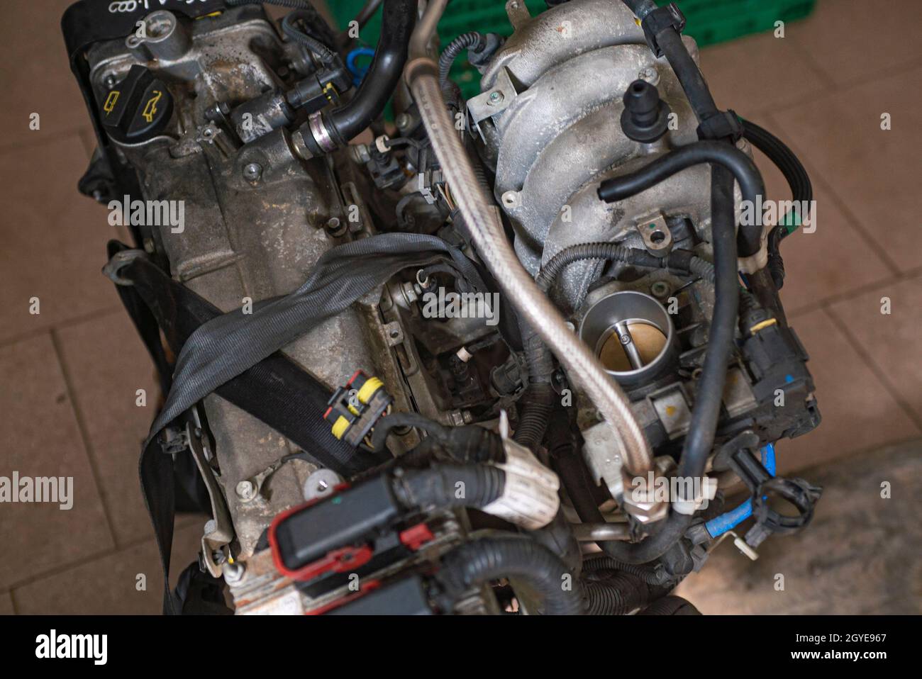 Detail of Old broken car engine at the junkyard Stock Photo - Alamy