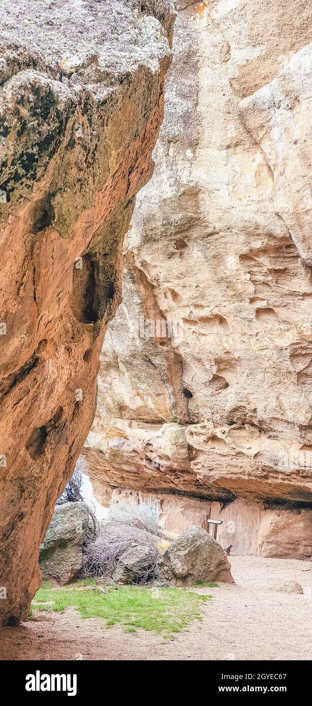 Vertical shot of rocks facing each other like a cliff dwelling Stock ...