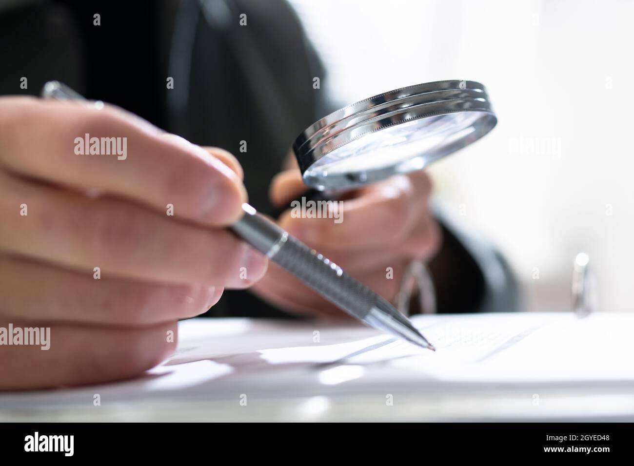Businessman using magnifying glass hi-res stock photography and images ...