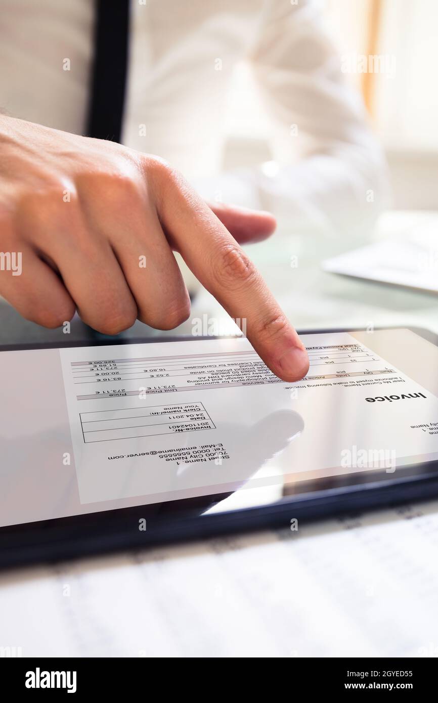 Chartered accountant hi-res stock photography and images - Alamy