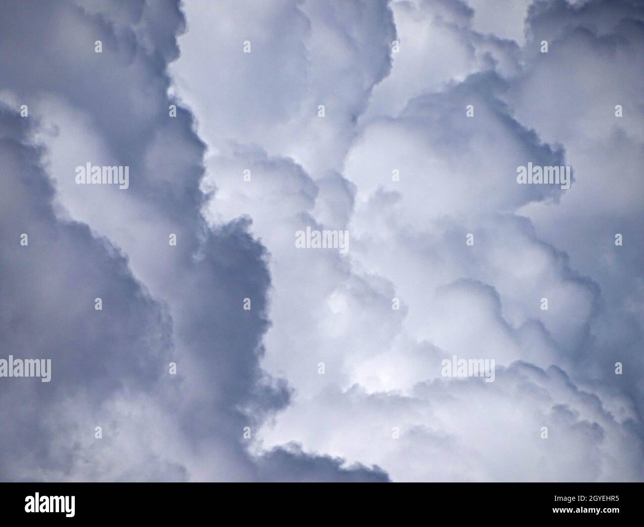 natural clouds,cloud clusters,interesting clouds,sky and rain clouds ...