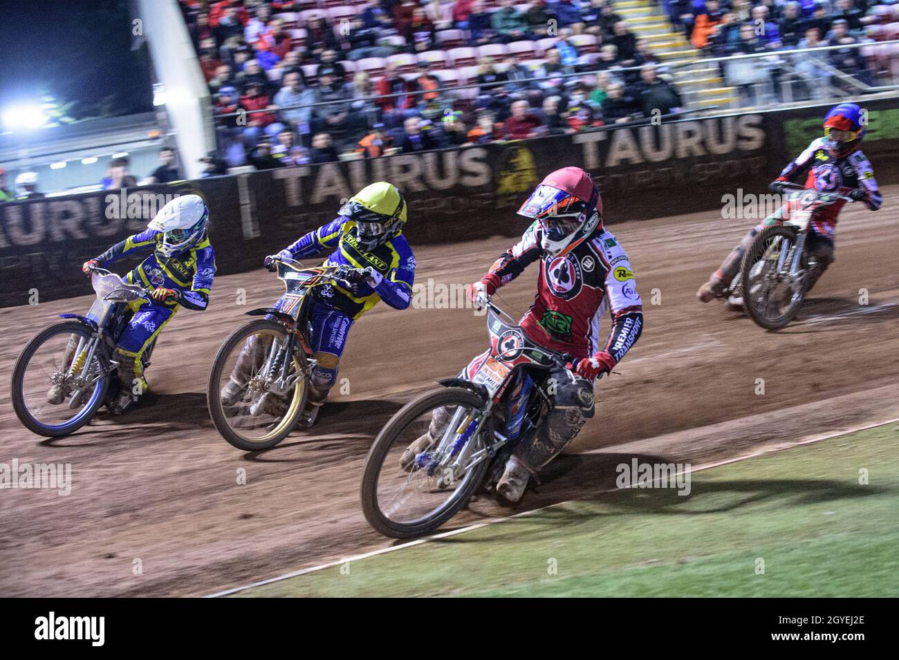 MANCHESTER, UK. OCT 7TH Steve Worrall (Red) inside Danyon Hume (Yellow ...