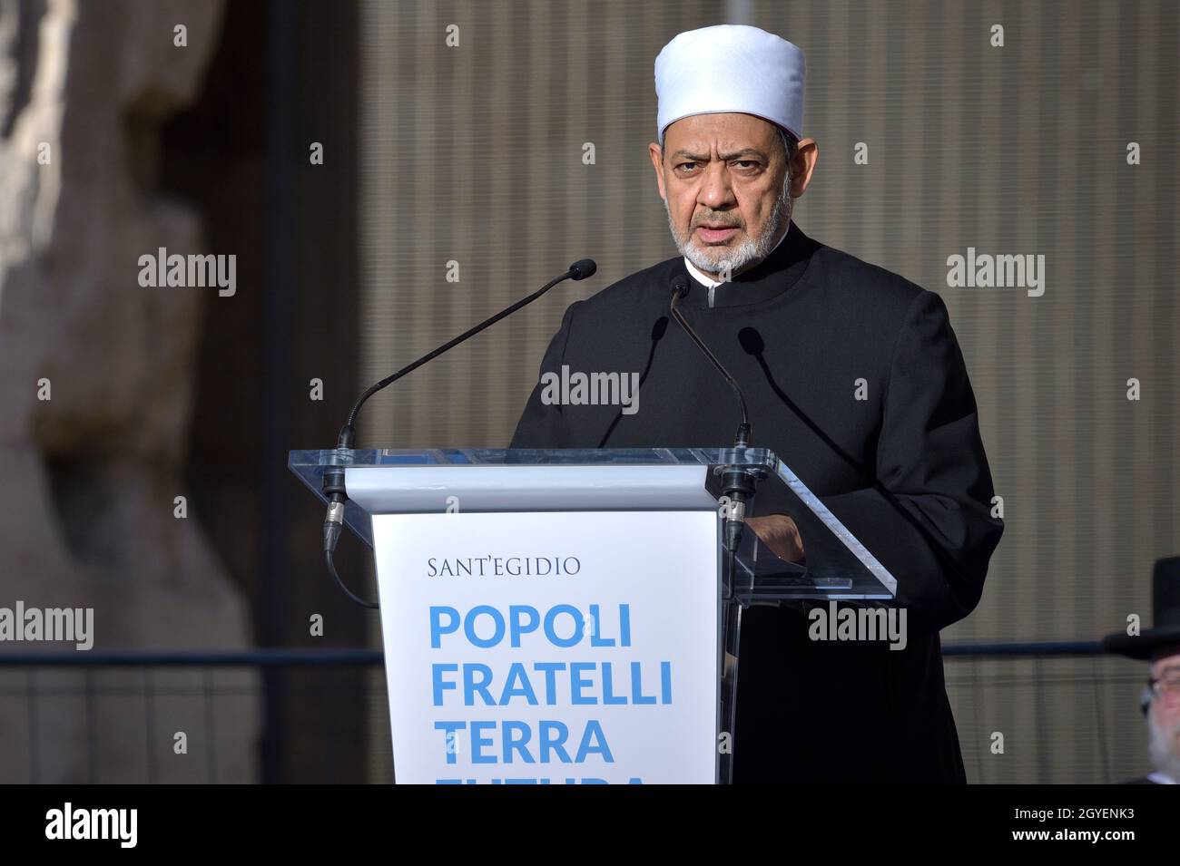 Sheikh ahmed al tayeb pope hi-res stock photography and images - Alamy