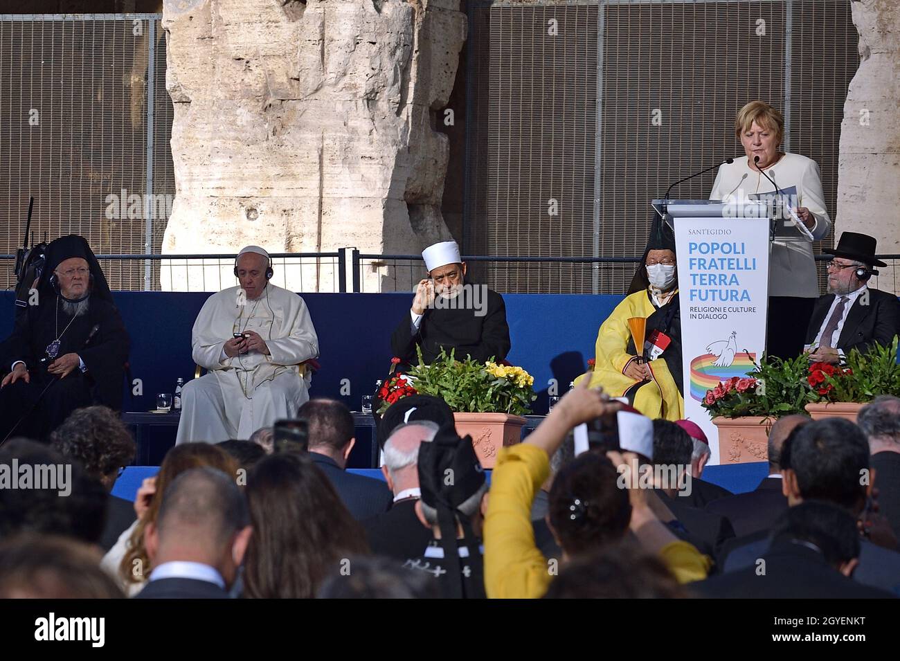 Angela papa hi-res stock photography and images - Alamy