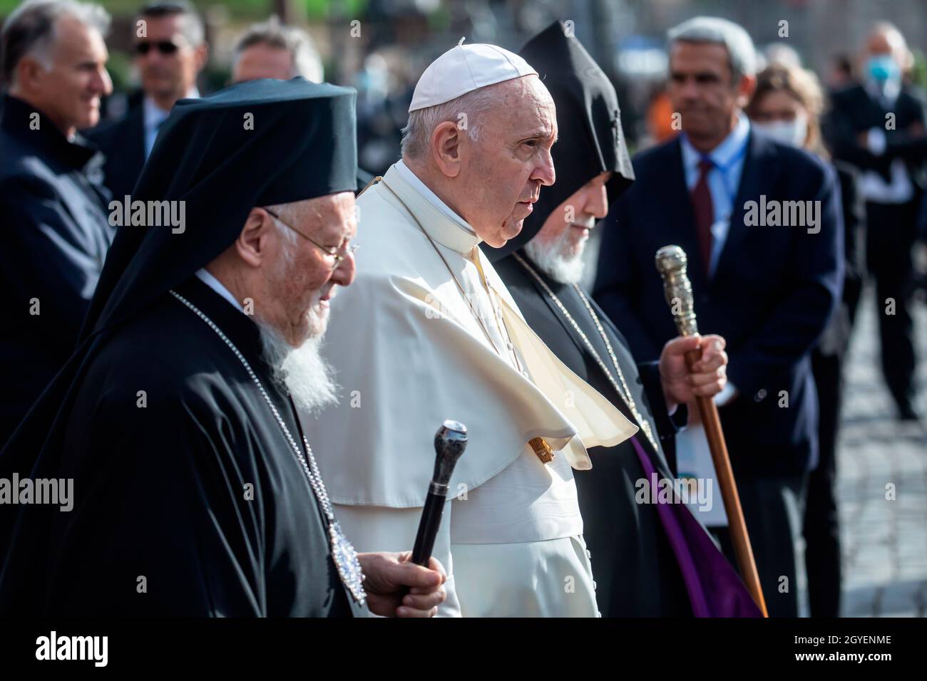 ROME, ITALY - OCTOBER 07: (L-R) Archbishop of Constantinople ...