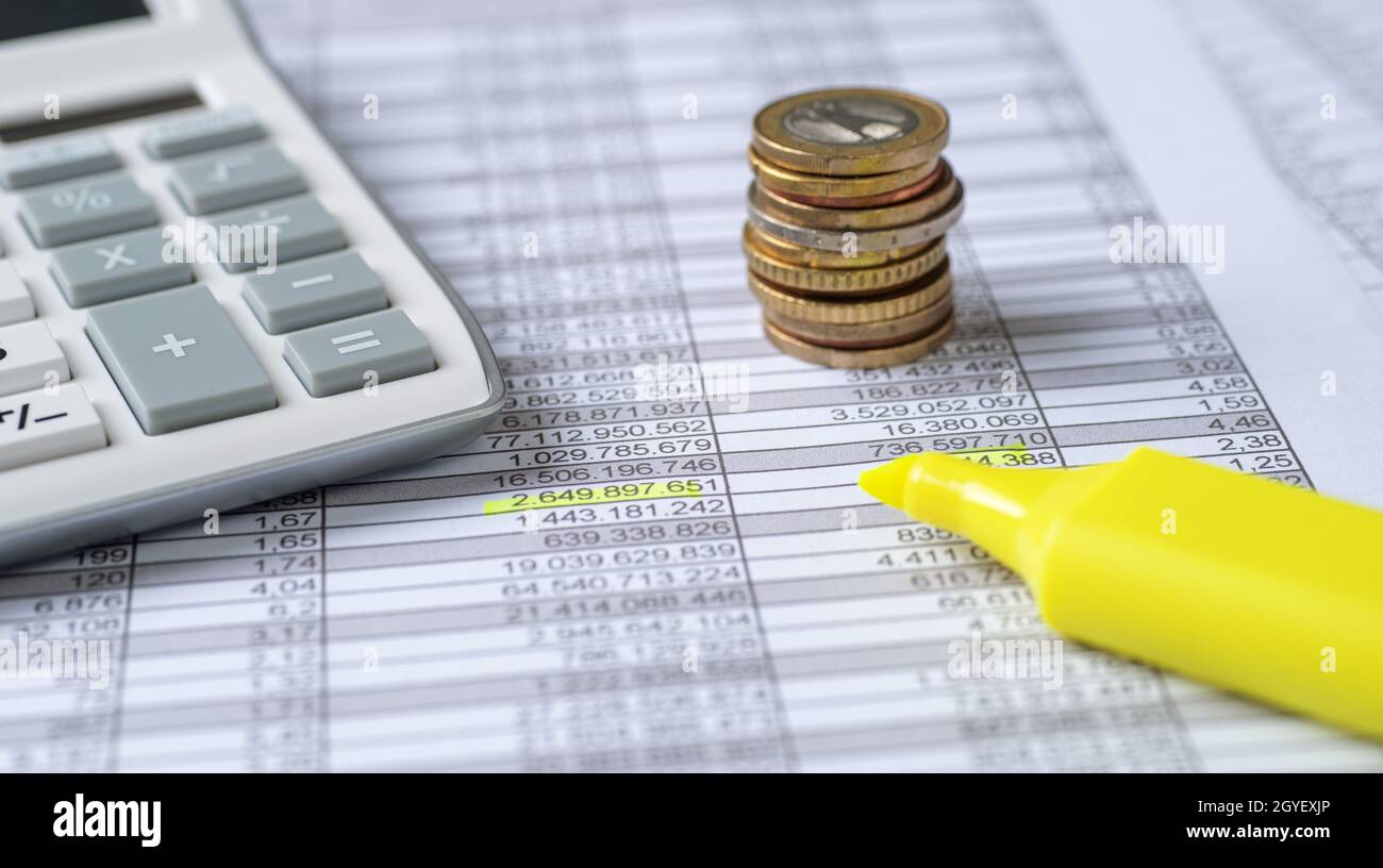 Tax documents coins calculator hi-res stock photography and images - Alamy