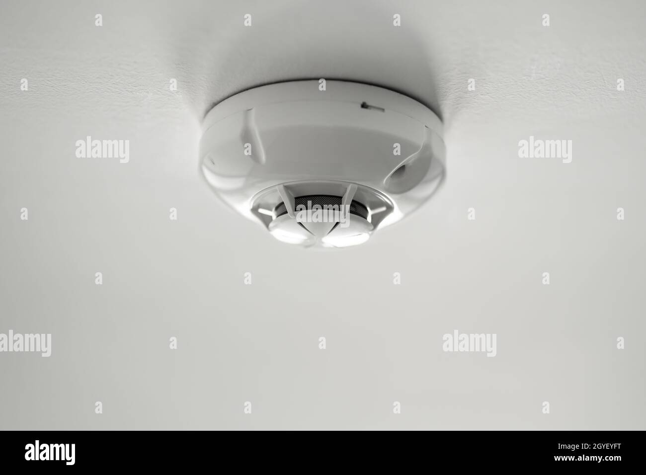 Smoke Carbon Monoxide And Fire Alarm Detector Stock Photo - Alamy