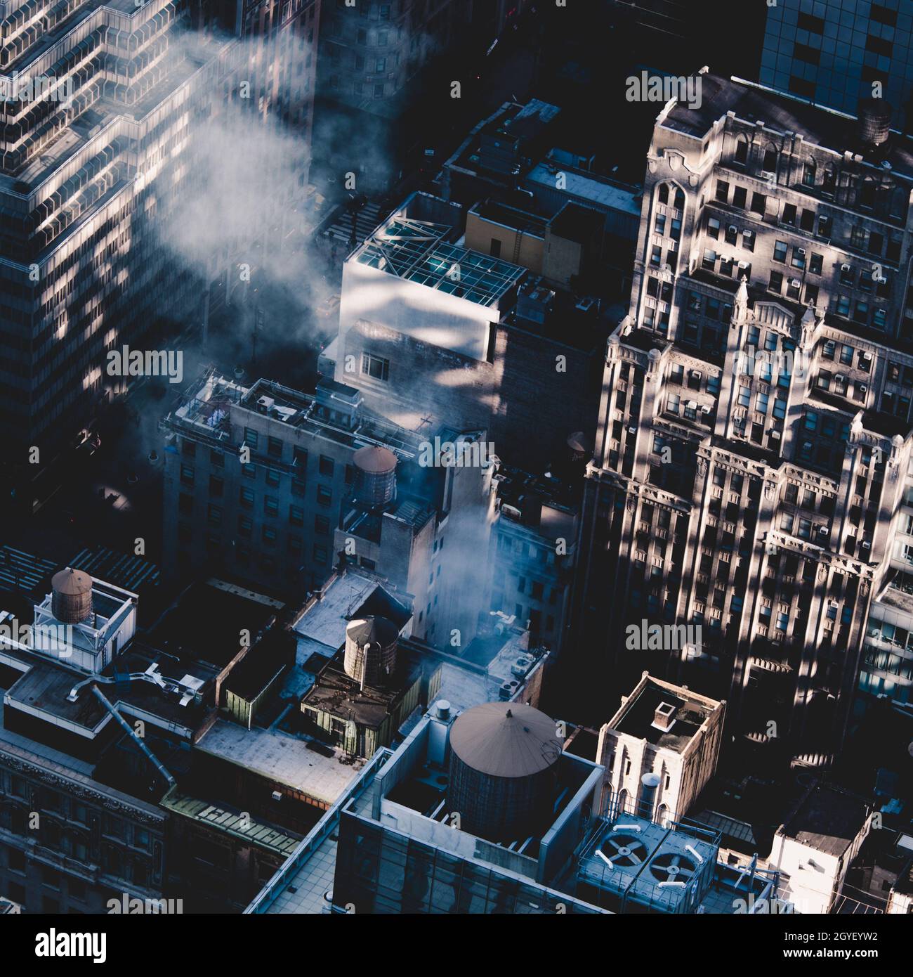 New york city steam systems hi-res stock photography and images - Alamy