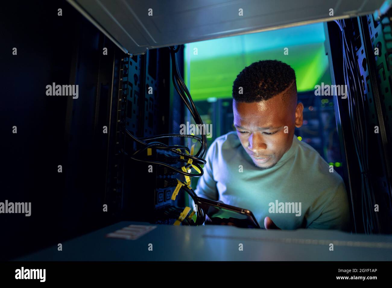 Technician using hi-res stock photography and images - Alamy