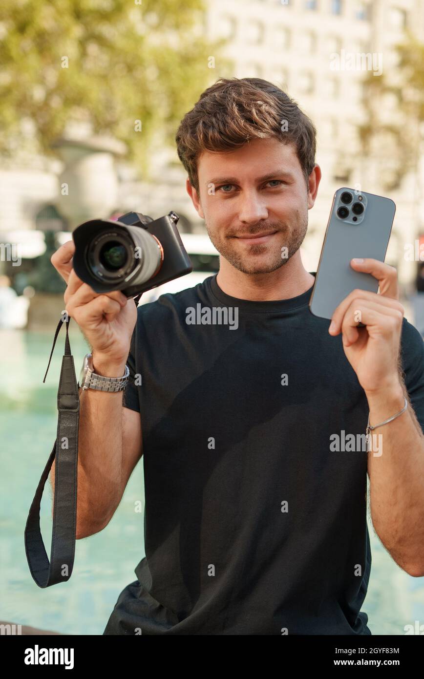 Man demonstrate hi-res stock photography and images - Alamy