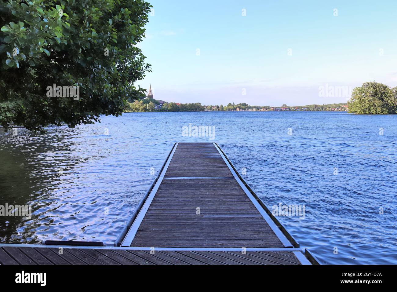Beautiful landscape at a lake with a reflective water surface Stock ...