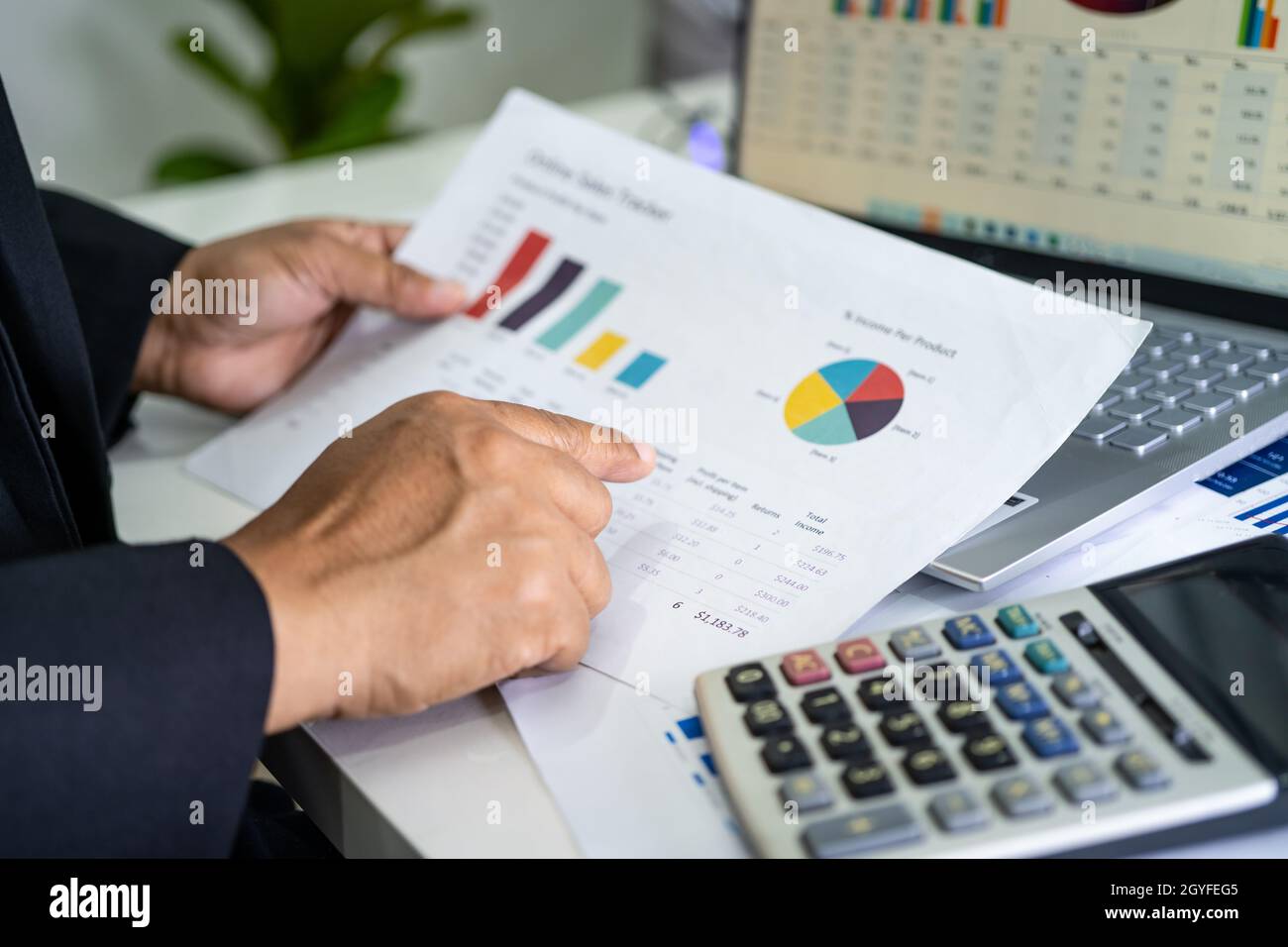 Project con hi-res stock photography and images - Alamy