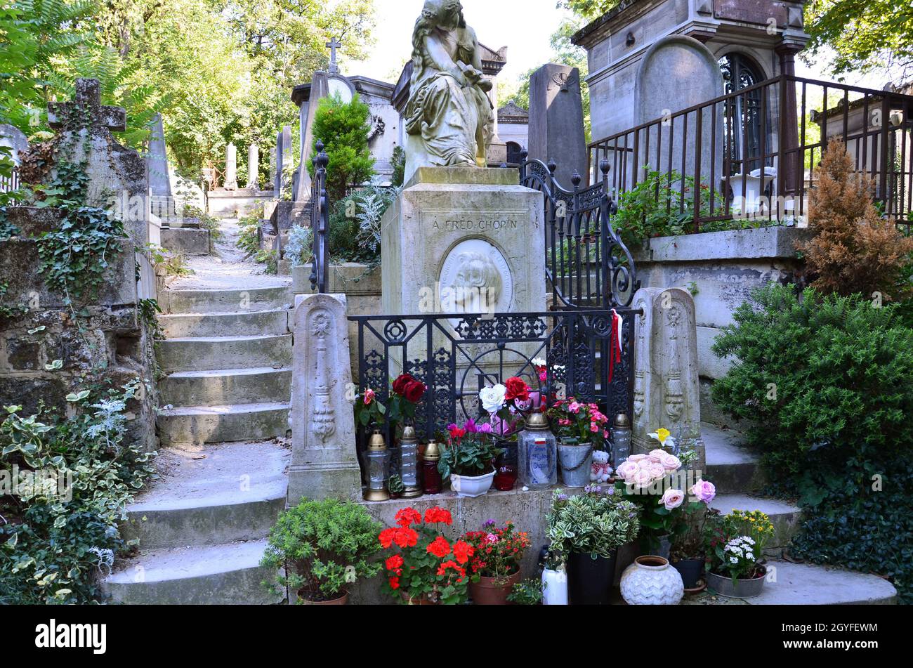 Chopin Grave High Resolution Stock Photography and Images - Alamy