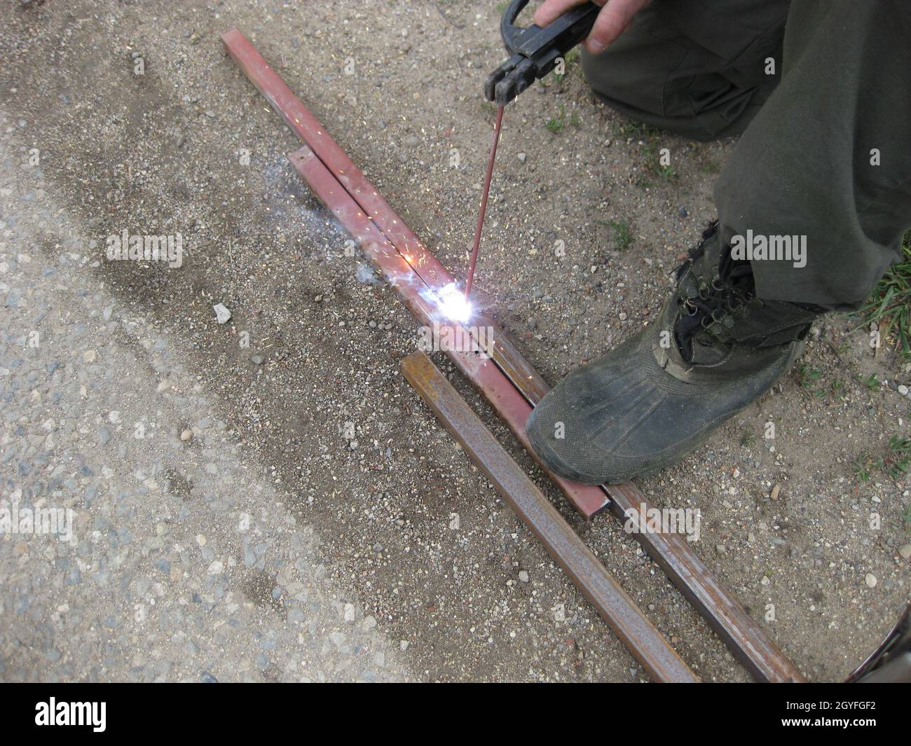 Welding of steel square pipe electric welding. The use of electric ...