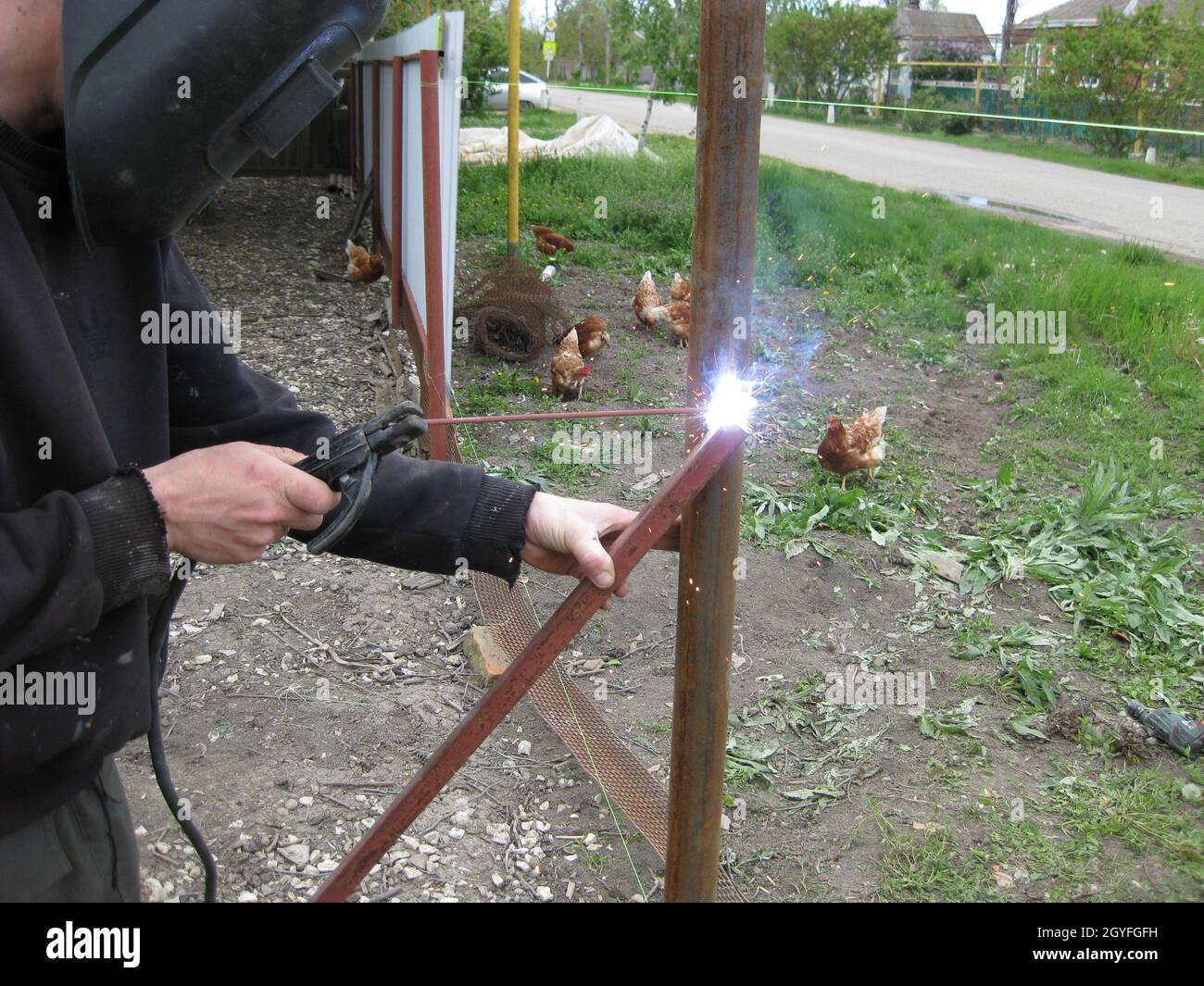 Welding of steel square pipe electric welding. The use of electric ...