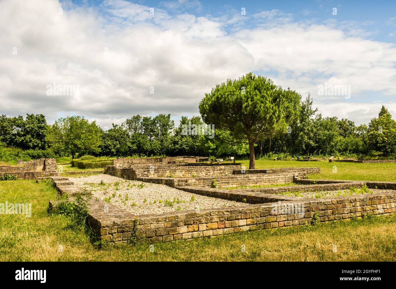 Villa rustica hi-res stock photography and images - Alamy