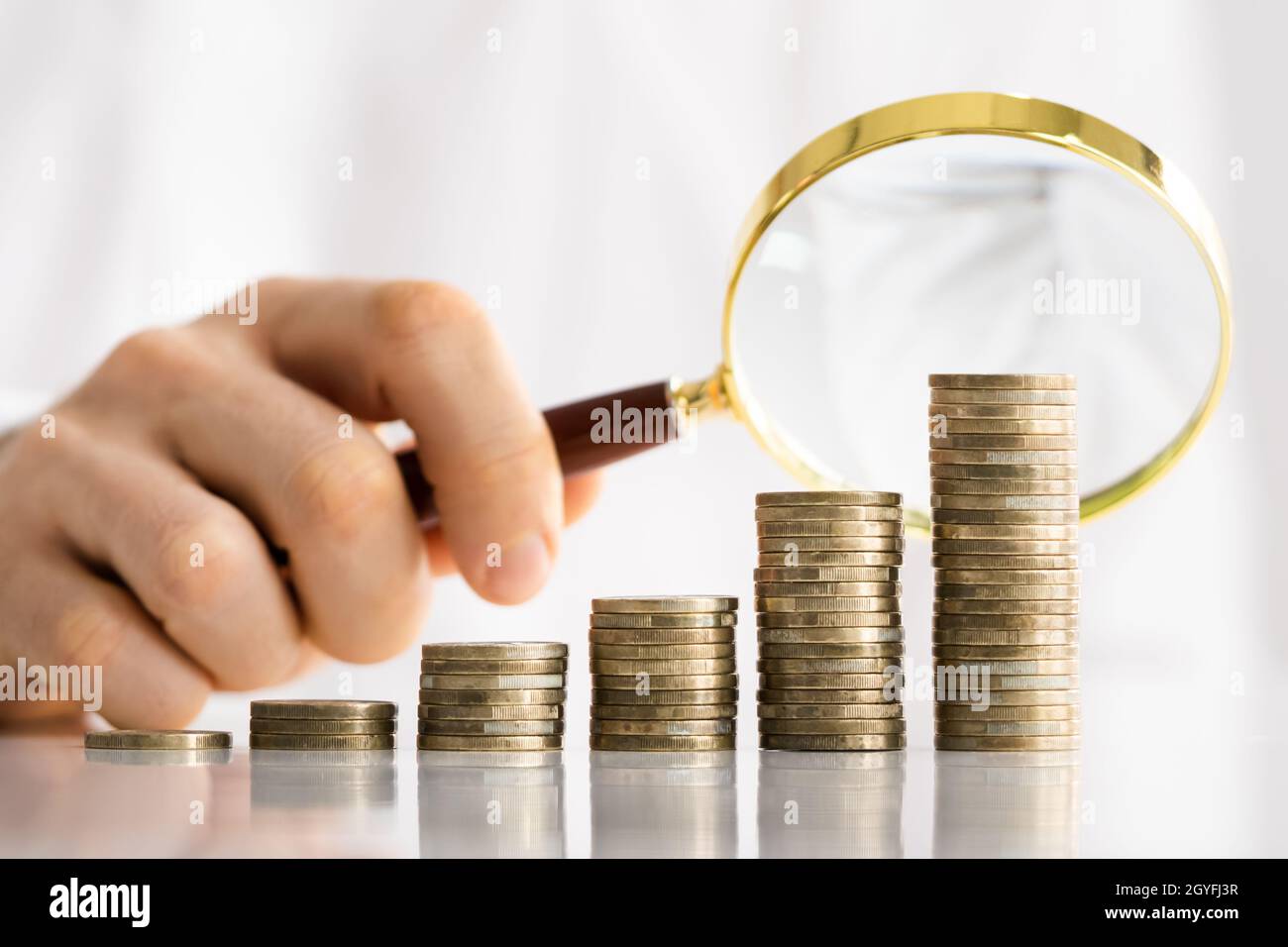 Bargraph hi-res stock photography and images - Alamy