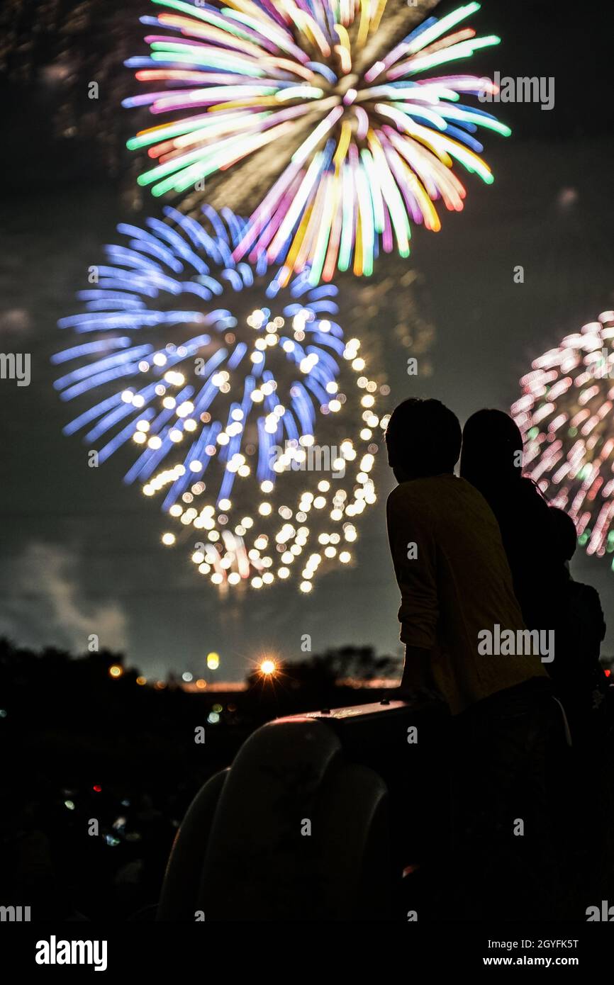 Tama River fireworks display of fireworks (2018). Shooting Location ...