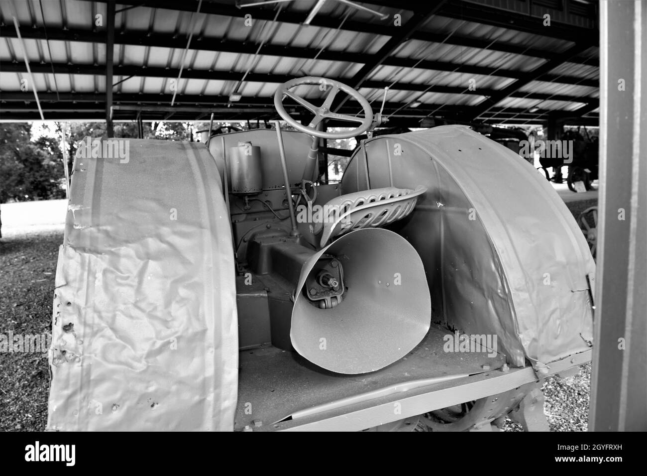 A 1934 Oliver, Hart-Parr tractor, Model 28-44 Stock Photo - Alamy