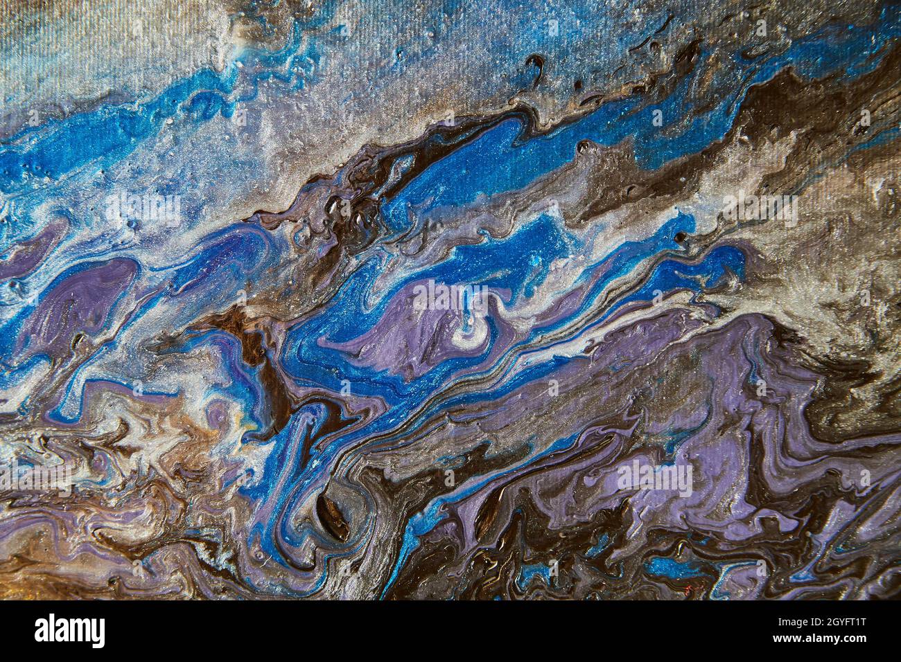 Pouring painting hi-res stock photography and images - Alamy