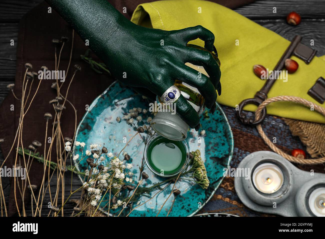Witch making potion table hi-res stock photography and images - Alamy