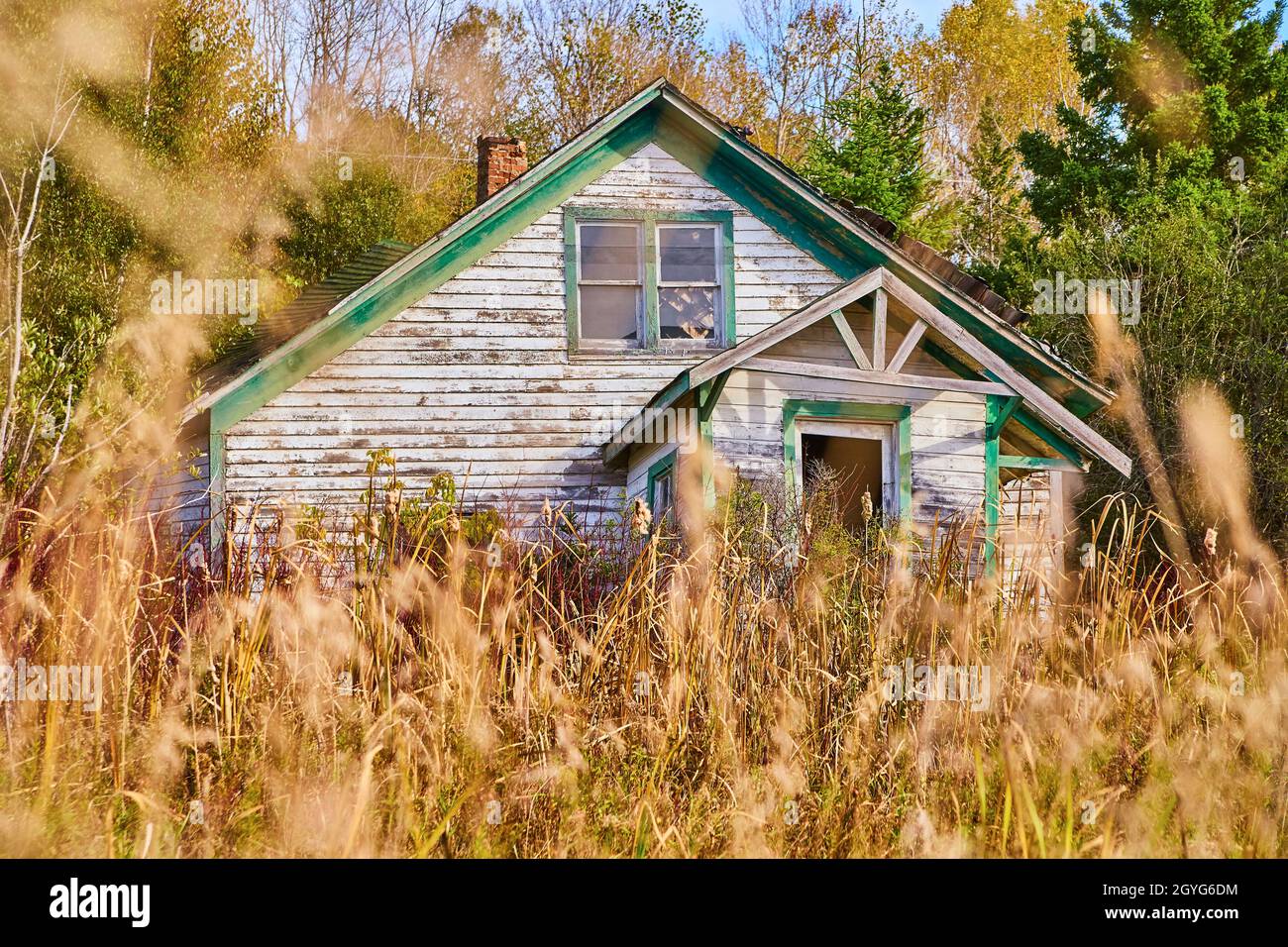Old brick farm building hi-res stock photography and images - Alamy
