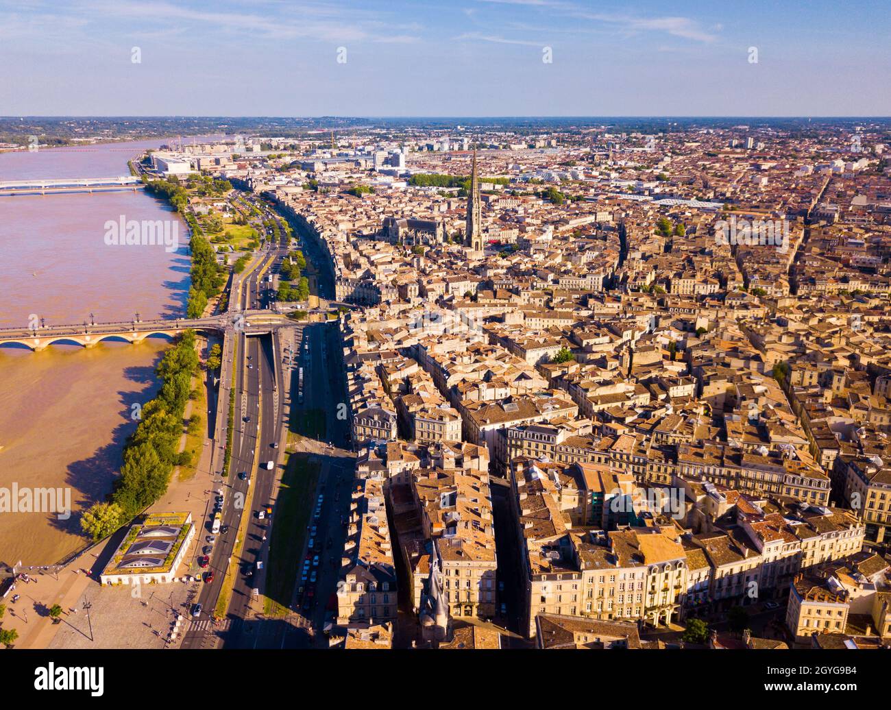 Bordeaux france city aerial hi-res stock photography and images - Alamy