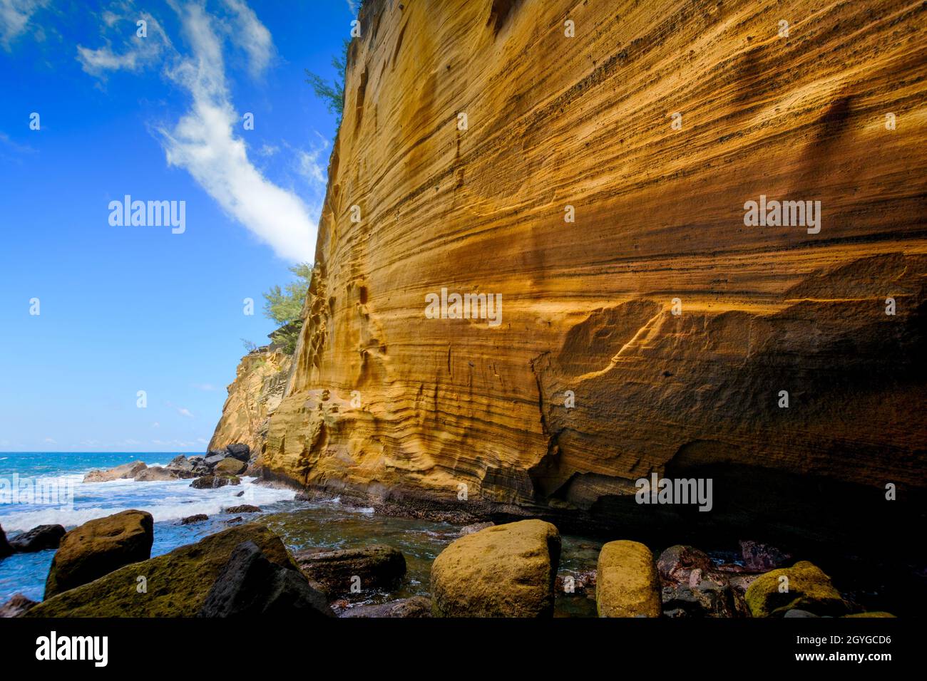 Le cap jaune hi-res stock photography and images - Alamy
