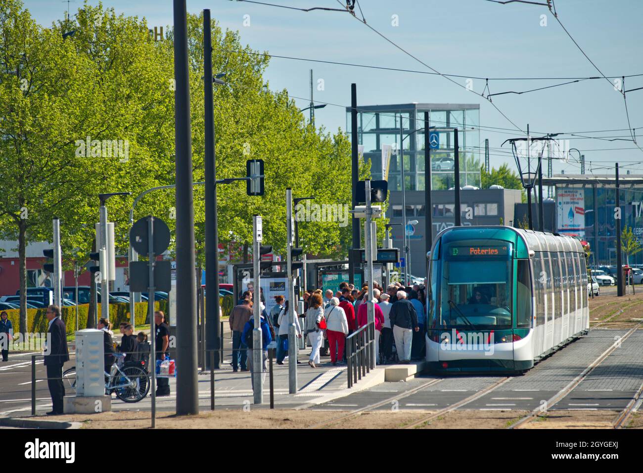 GERMANY, BADEN-WÜRTTEMBERG, KEHL, FRANCO-GERMAN TRAM AT THE STATION ...