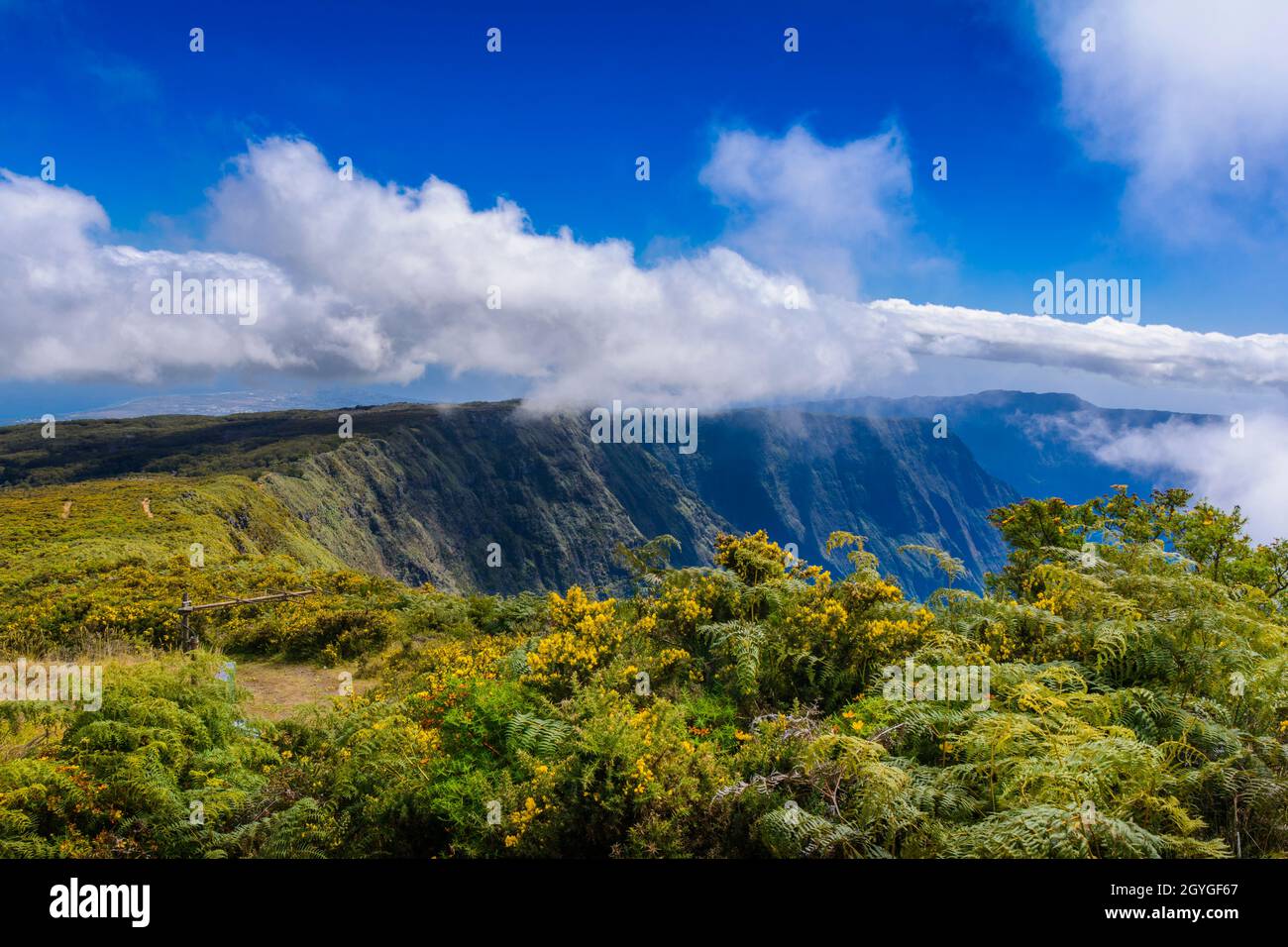 Reunion island aerial hi-res stock photography and images - Alamy