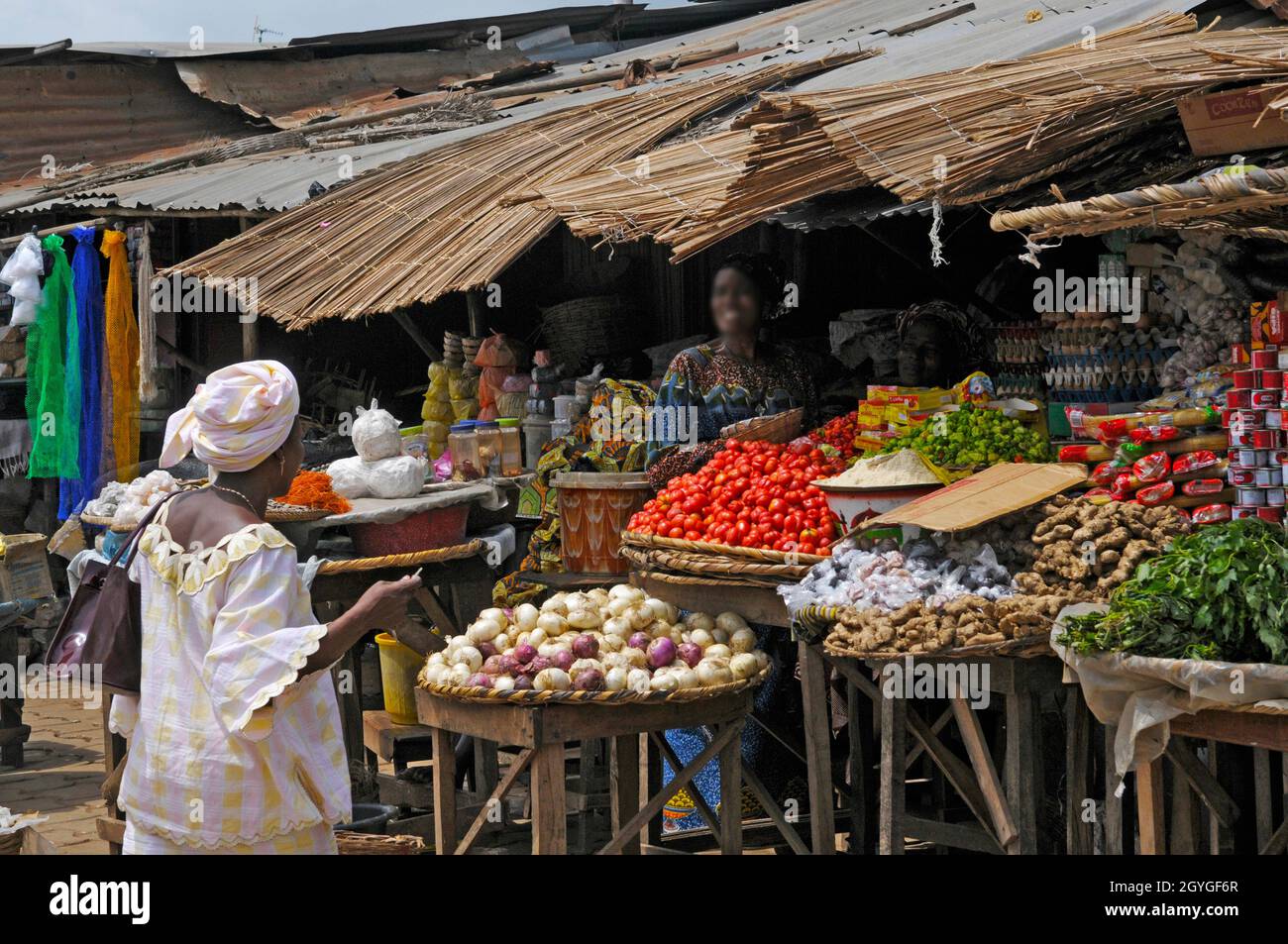 BENIN, OUEME, BIG MARKET OF PORTO-NOVO Stock Photo - Alamy