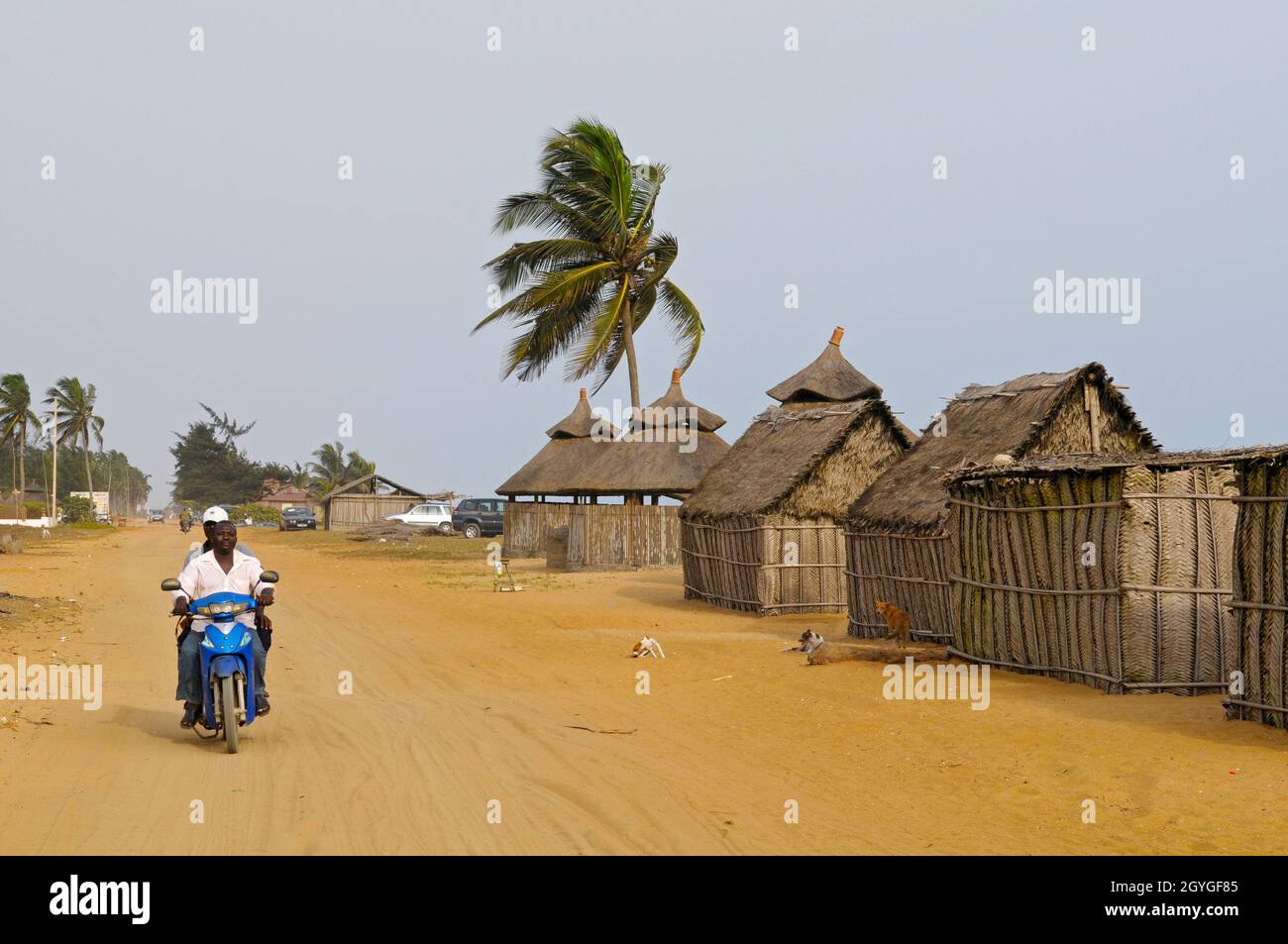 BENIN, COTONOU, PEACH ROAD (ROUTE DES P?CHES Stock Photo - Alamy