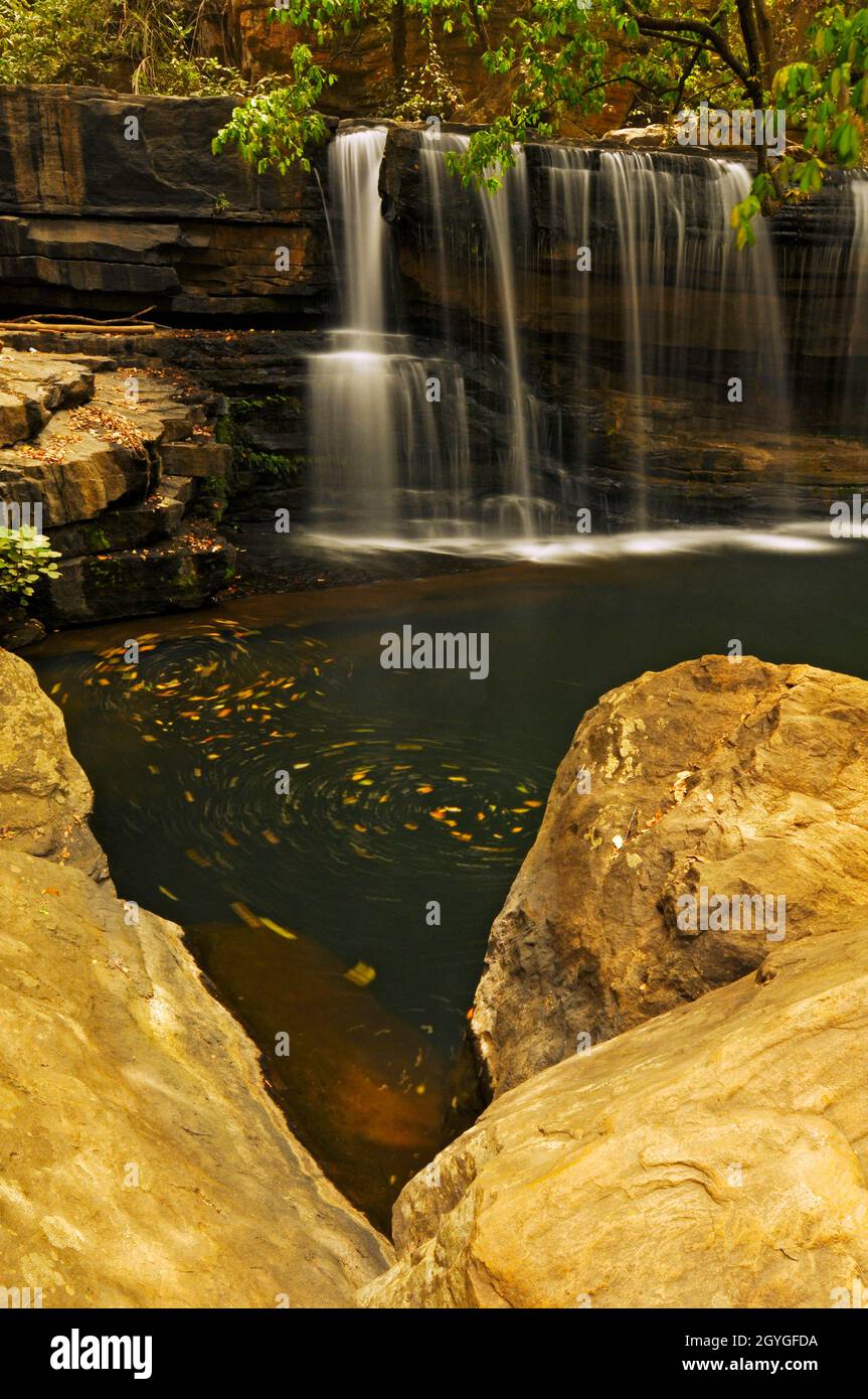BENIN, ATAKORA, TANGIUETA, TANOUGOU WATERFALL Stock Photo - Alamy