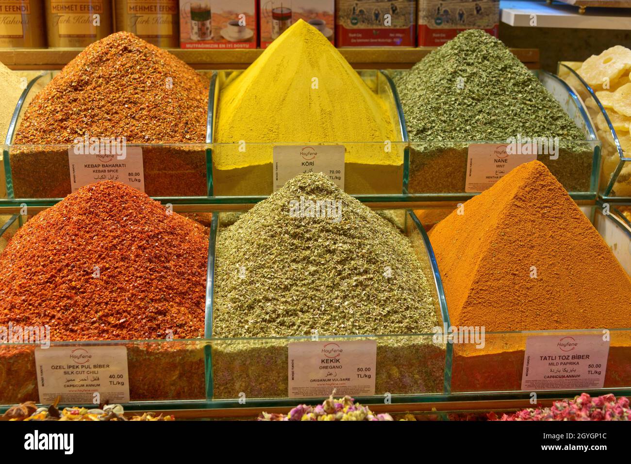 TURKEY, ISTANBUL, EMINONÜ DISTRICT, SPICE BAZAAR (SPICE MARKET OR ...