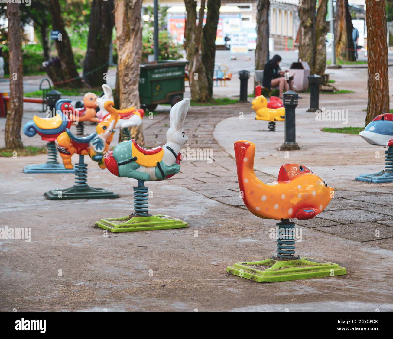 School playground lonely sad child hi-res stock photography and images ...