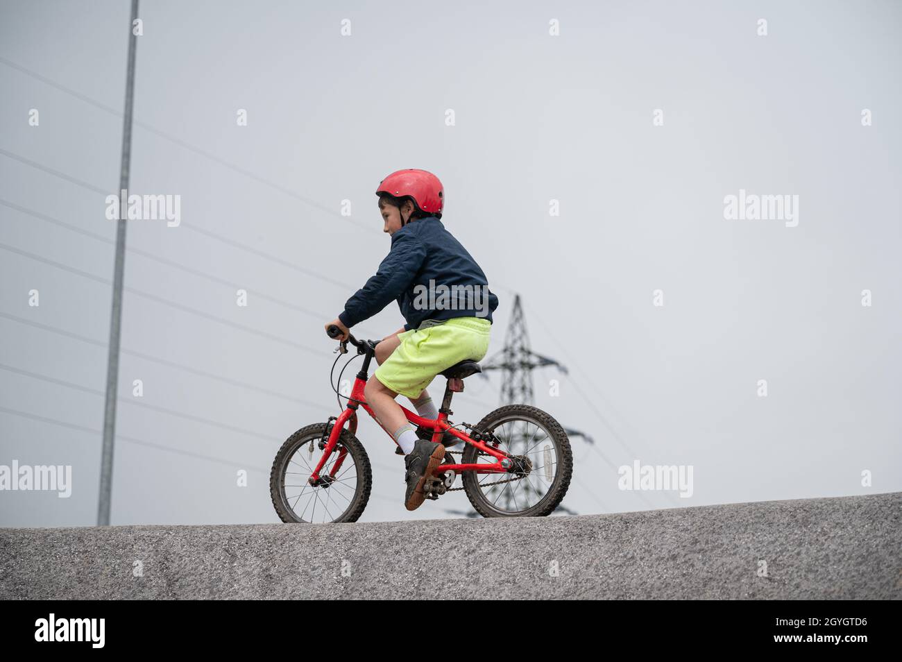 Pump and kid track hi-res stock photography and images - Alamy
