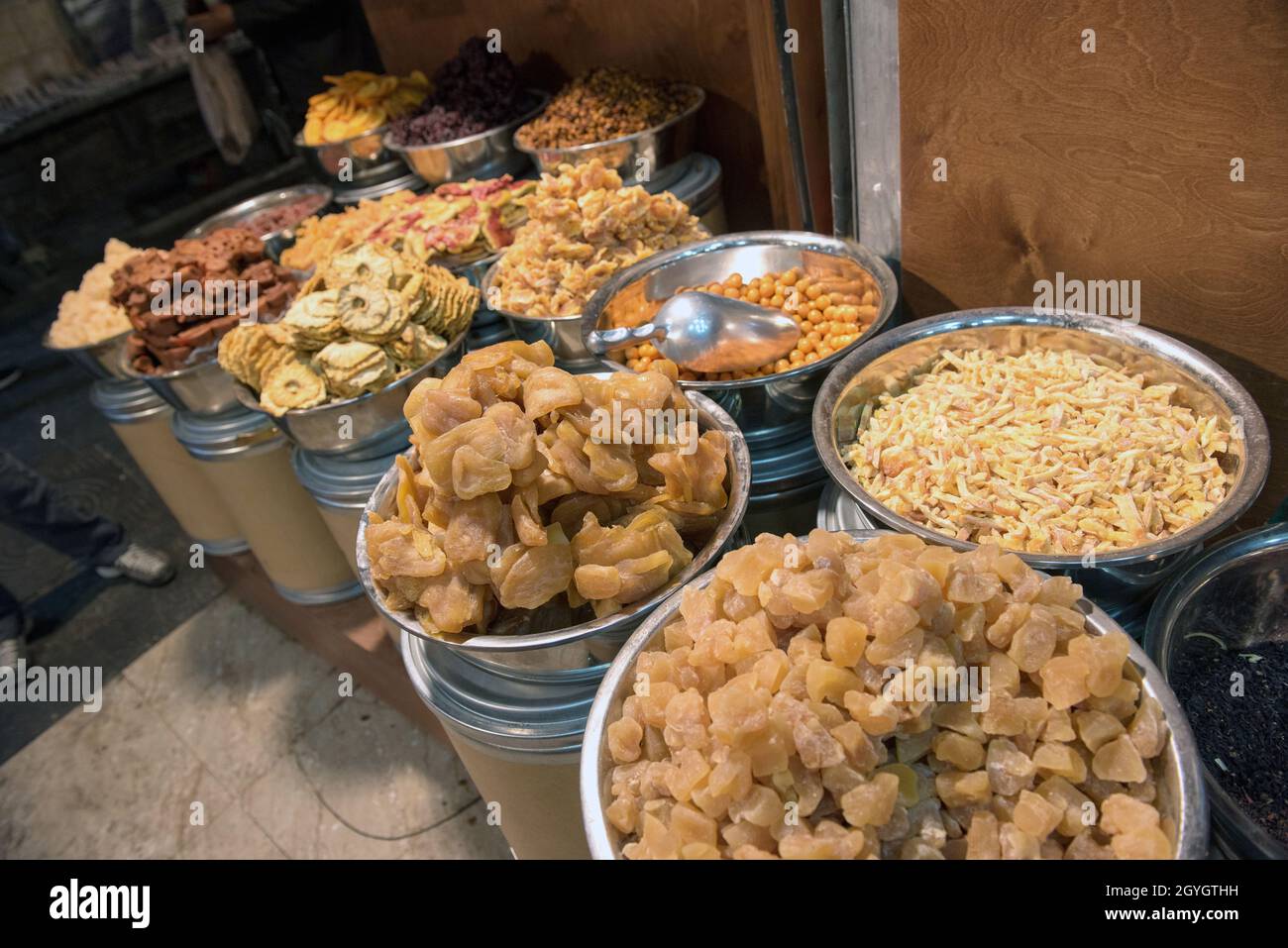 Pulled figs hi-res stock photography and images - Alamy