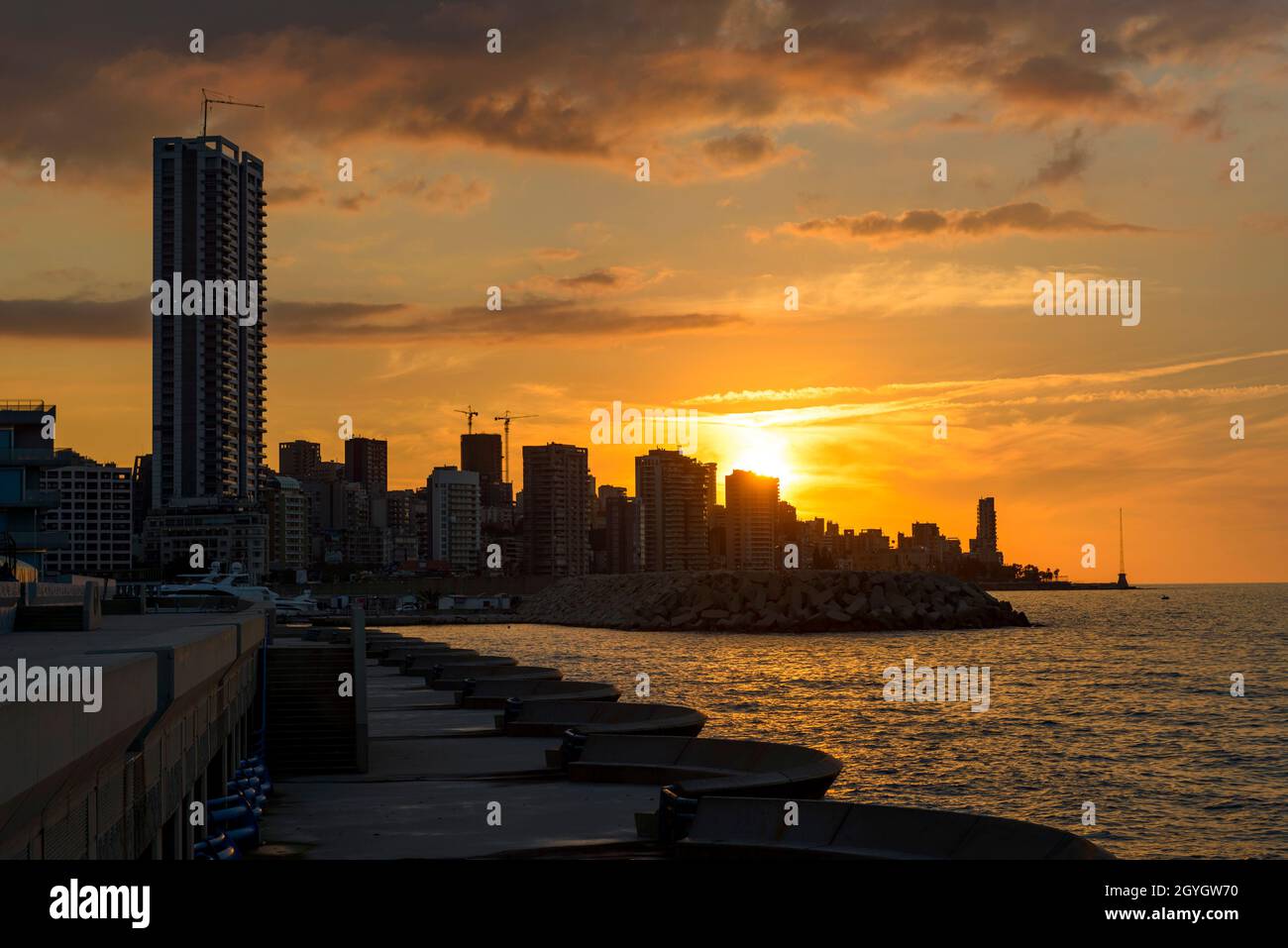 LEBANON, BEIRUT, MARFAA, BEIRUT AT SUNSET VIEW FROM NEW AREA Stock ...