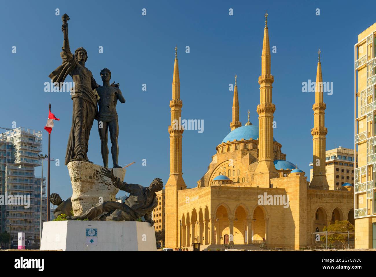 LEBANON, BEIRUT, MARFAA, MARTYRS SQUARE, STATUE OF MARTYRS AND MOHAMMAD ...