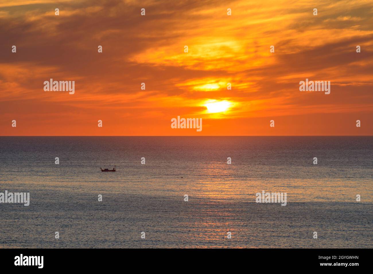 LEBANON, BEIRUT, SUNSET OVER THE MEDITERRANEAN SEA FROM BEIRUT Stock ...