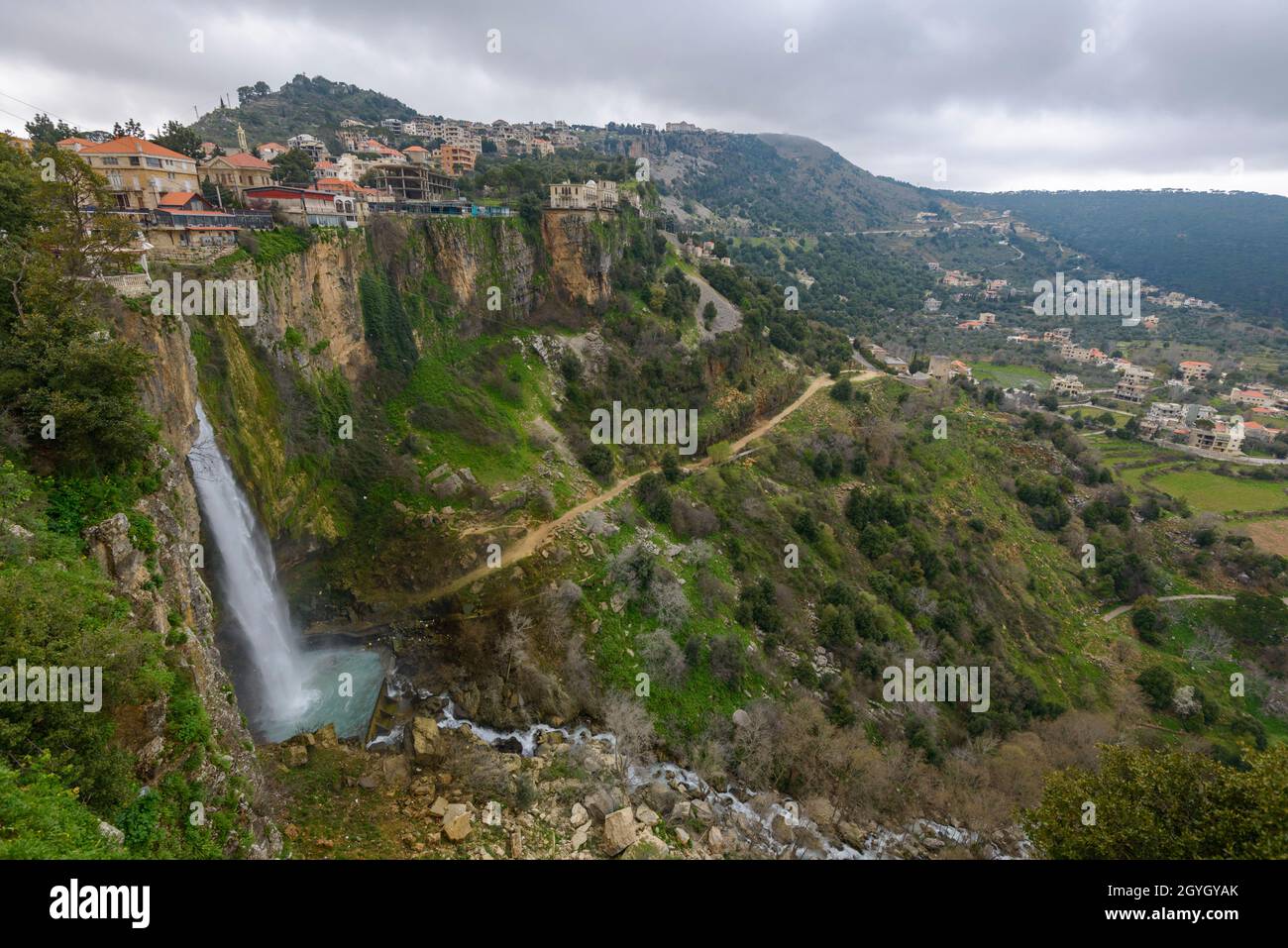LEBANON, SOUTHERN LEBANON, JEZZINE, THE CHIR (CLIFF) AND JEZZINE ...
