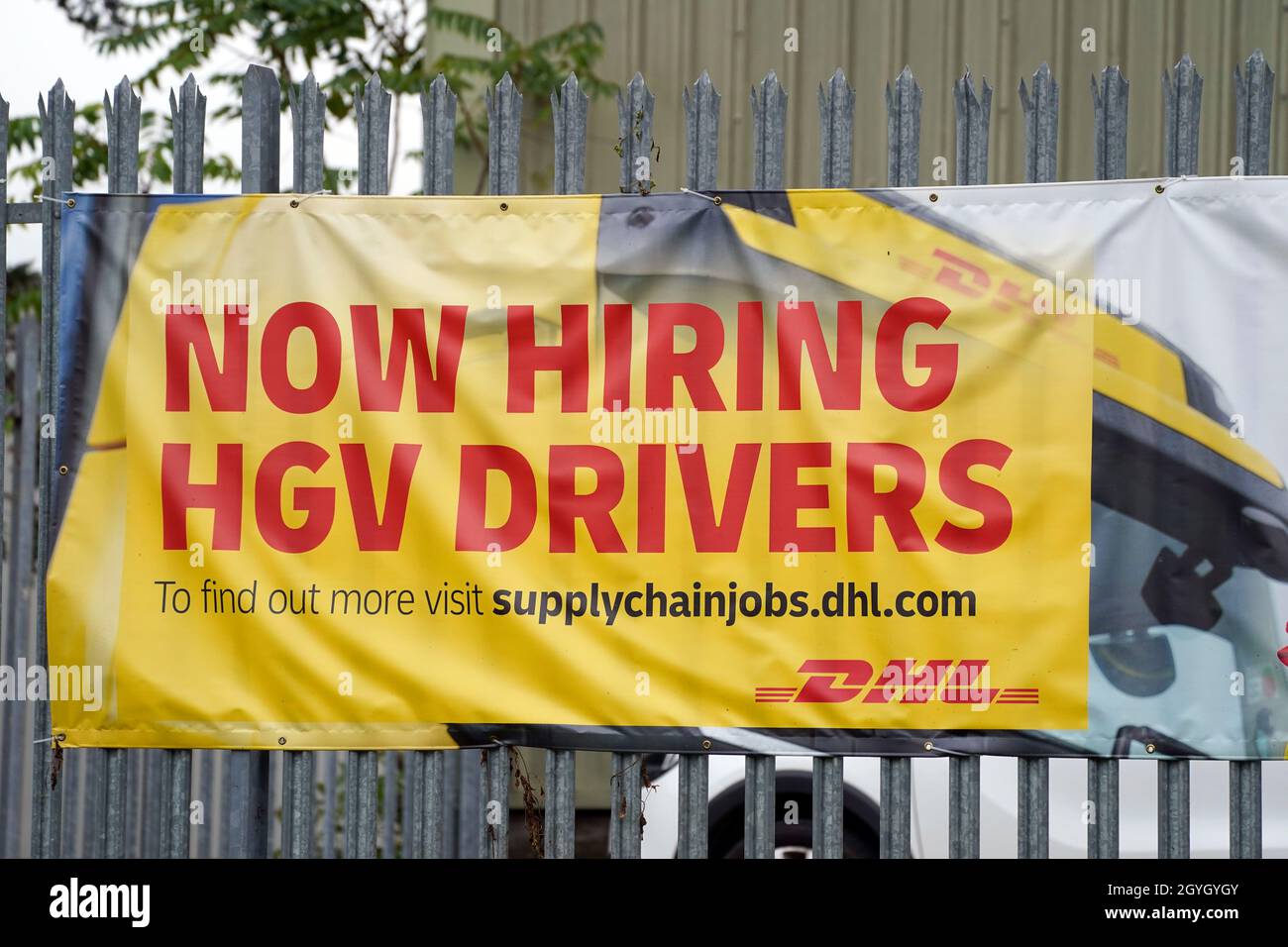 Dhl advert hi-res stock photography and images - Alamy